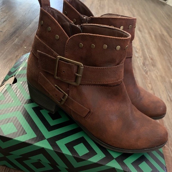 a.n.a | Shoes | Ana Archer Cognac | Poshmark